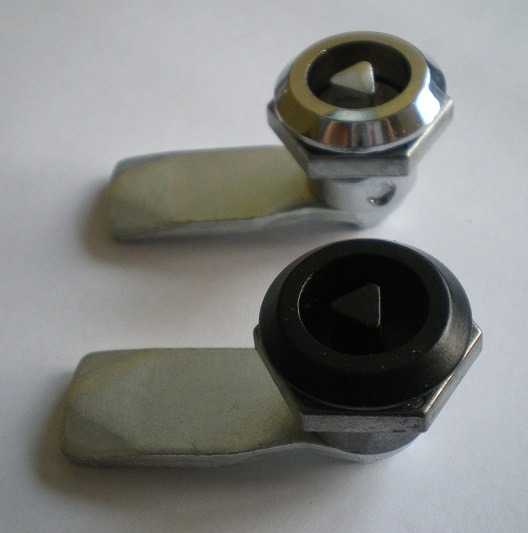 Verrou à came triangle de 7 mm - Verrous Simples - Verrous à came ...